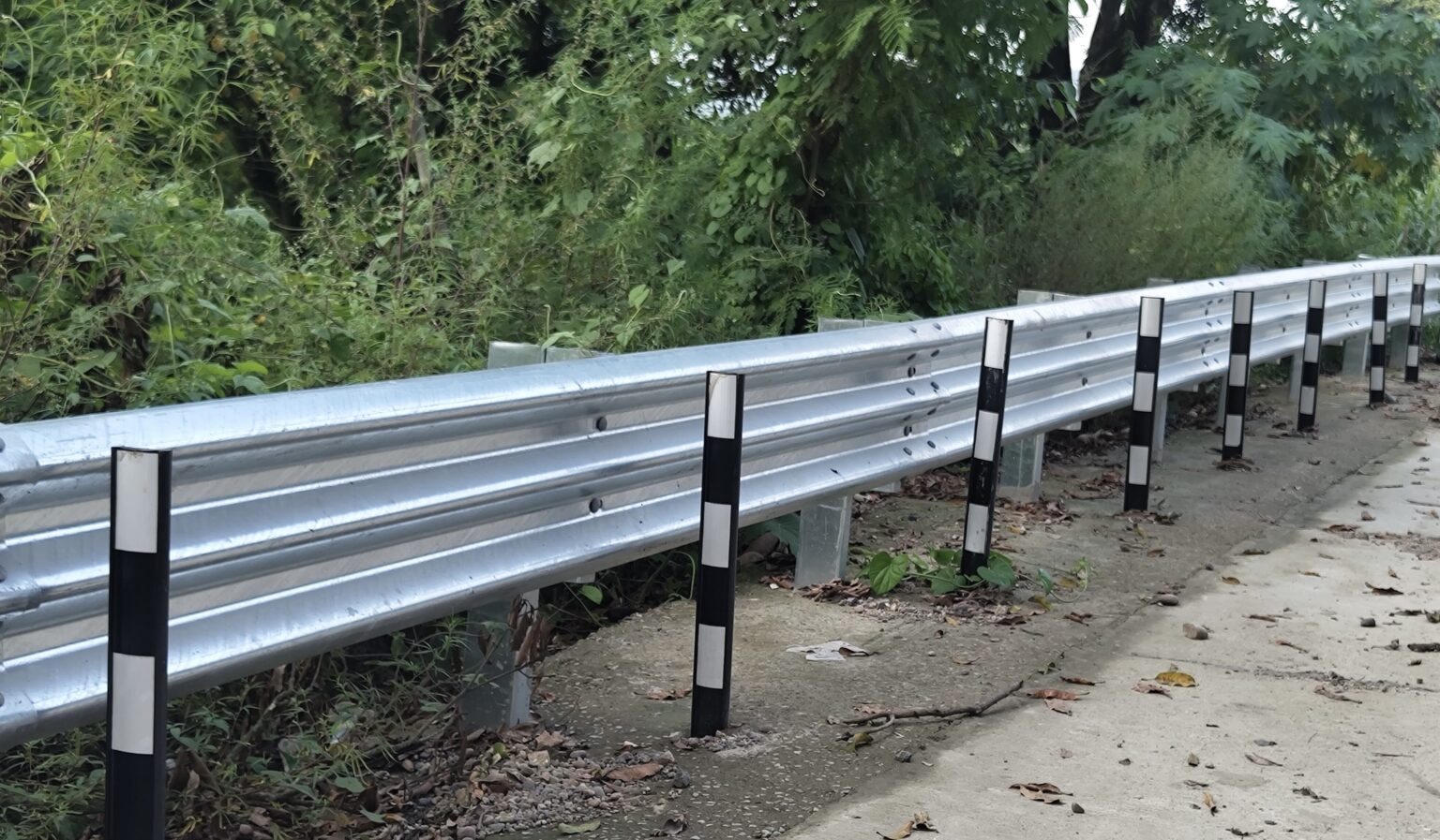 Thrie Metal Beam Crash Barrier – Inerrant Solutions